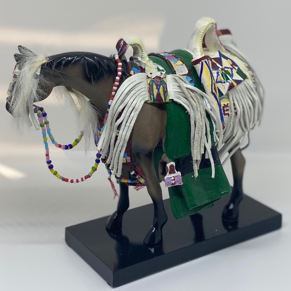 Enesco | Accents | Enesco Trail Of Painted Ponies Ceremonial Pony ...